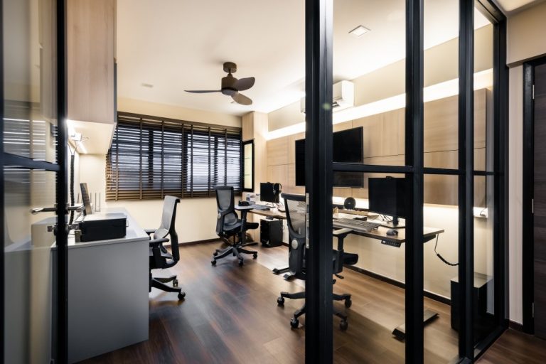 contemporary study with bookshelf and cove lighting - Hometrust